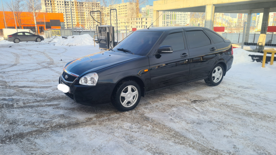 Ну вот и тонировочка подъехала — Lada Приора хэтчбек, 1,6 л, 2013 года ...