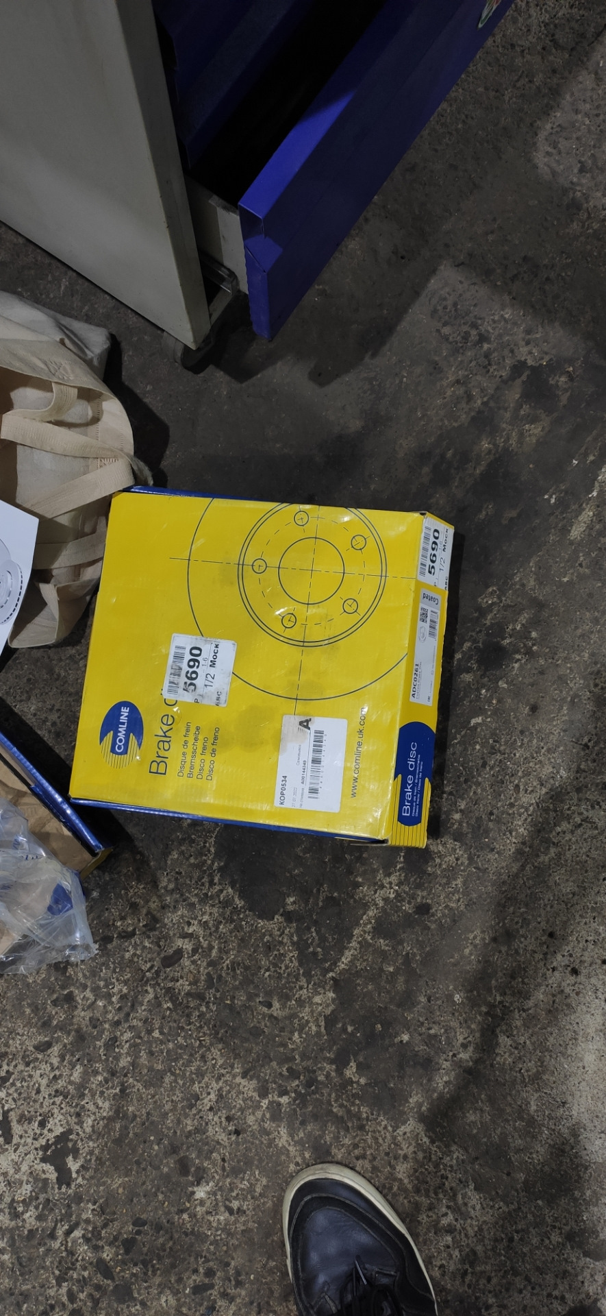 Задние тормозные диски Comline, колодки CTR, плюс замена масла Sintec ...
