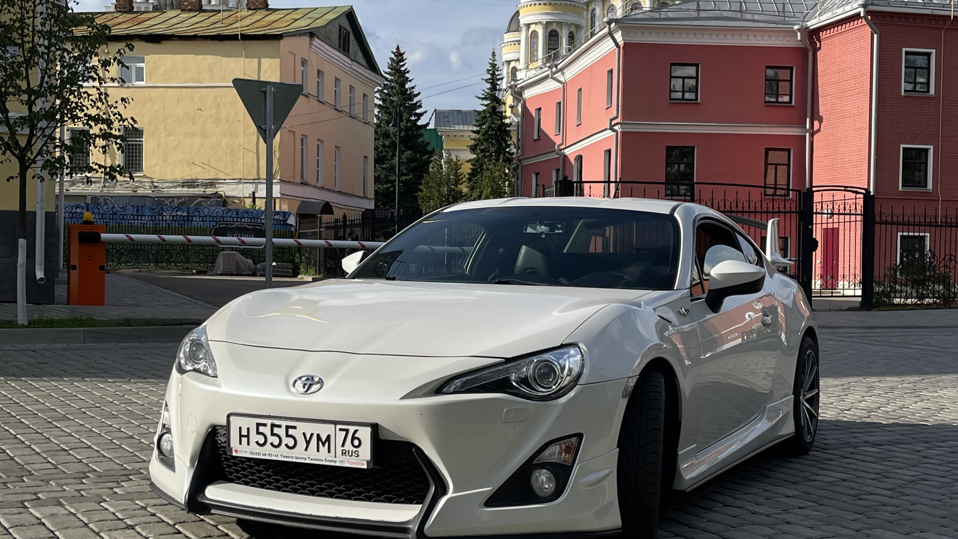 Продажа Toyota GT86 2012 (бензин, АКПП) — с историей обслуживания ...