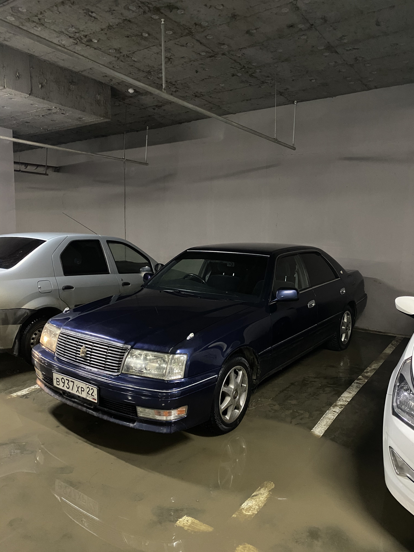 Вторая запись с грустью в кошельке — Toyota Crown (S150), 2,5 л, 1998 года | наблюдение | DRIVE2