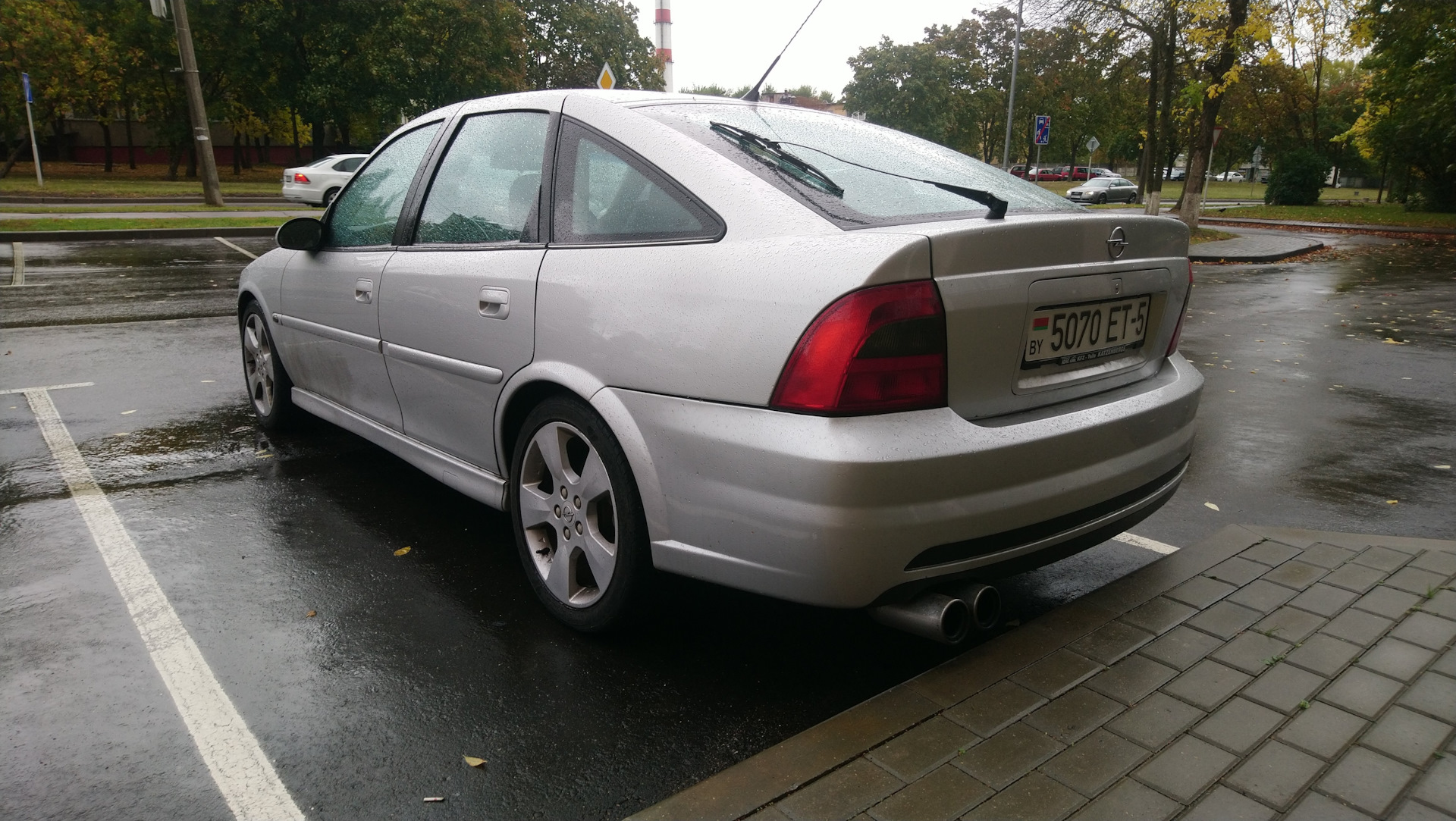 Задний бампер zender установлн. — Opel Vectra B, 2,2 л, 2001 года ...
