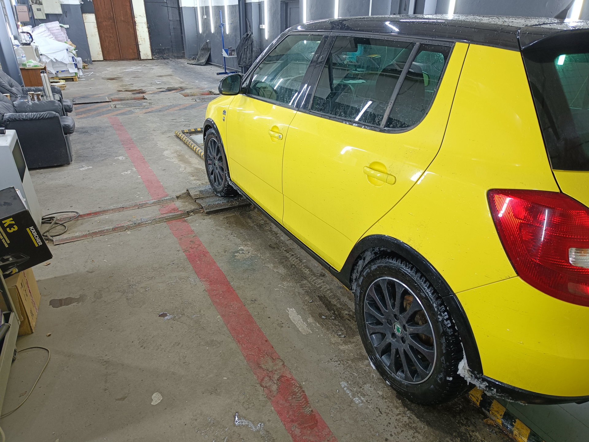 Постановка на учет, страховка, карта ТО — Skoda Fabia Mk2, 1,2 л, 2012 ...