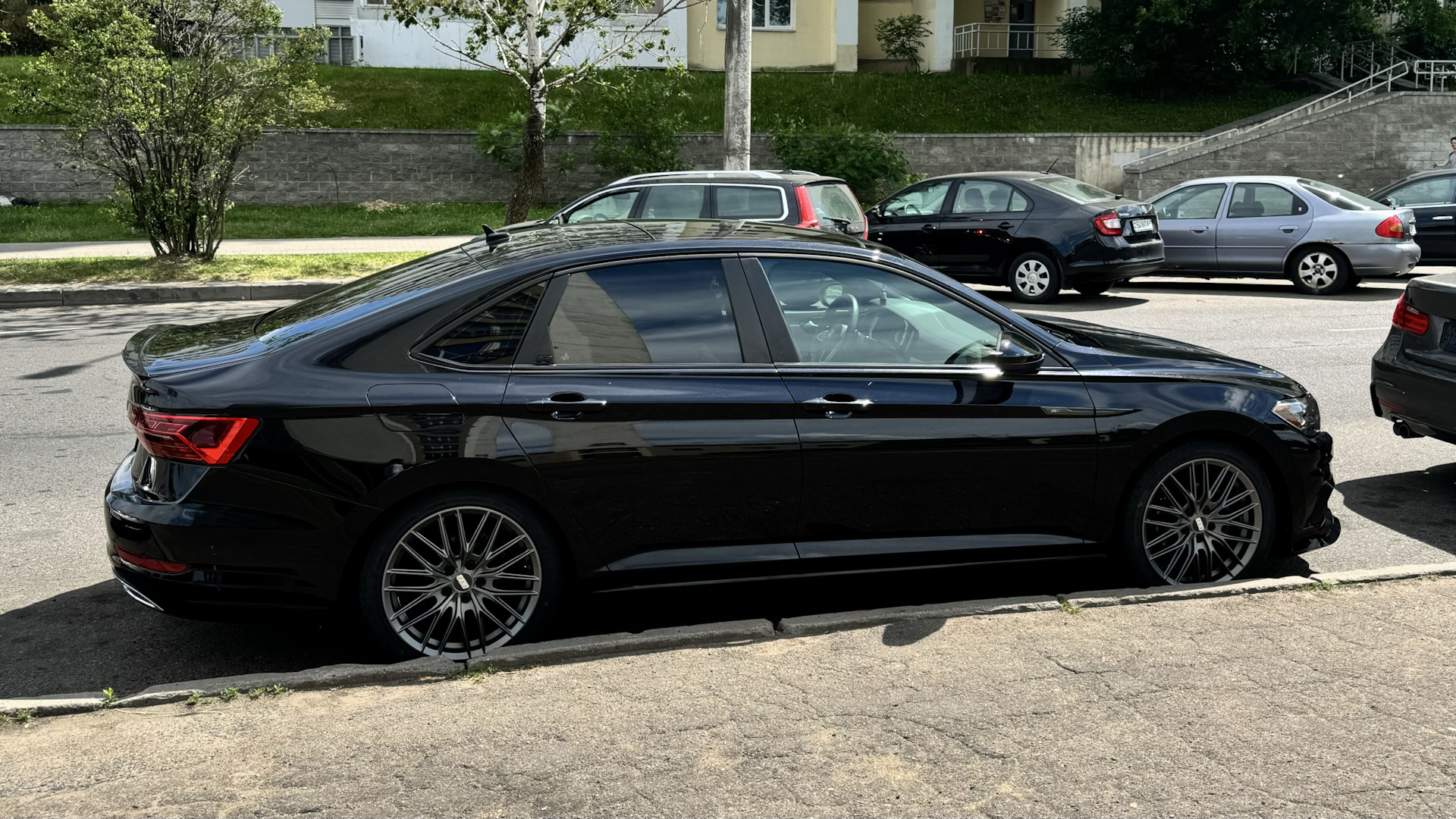 Volkswagen Jetta VII 1.4 бензиновый 2020 | R-Line на DRIVE2