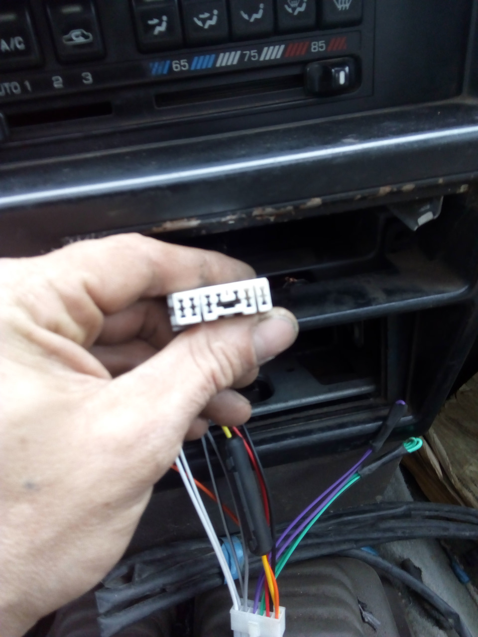 985111 Болт с шайбой M14х100 Volvo | Запчасти на DRIVE2