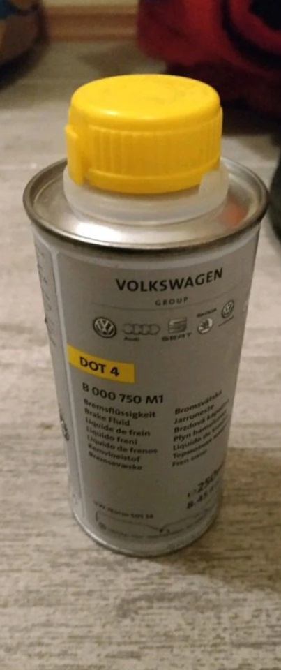 Volkswagen DOT4 (250мл). | 350 ₽ в городе Москва | DRIVE2