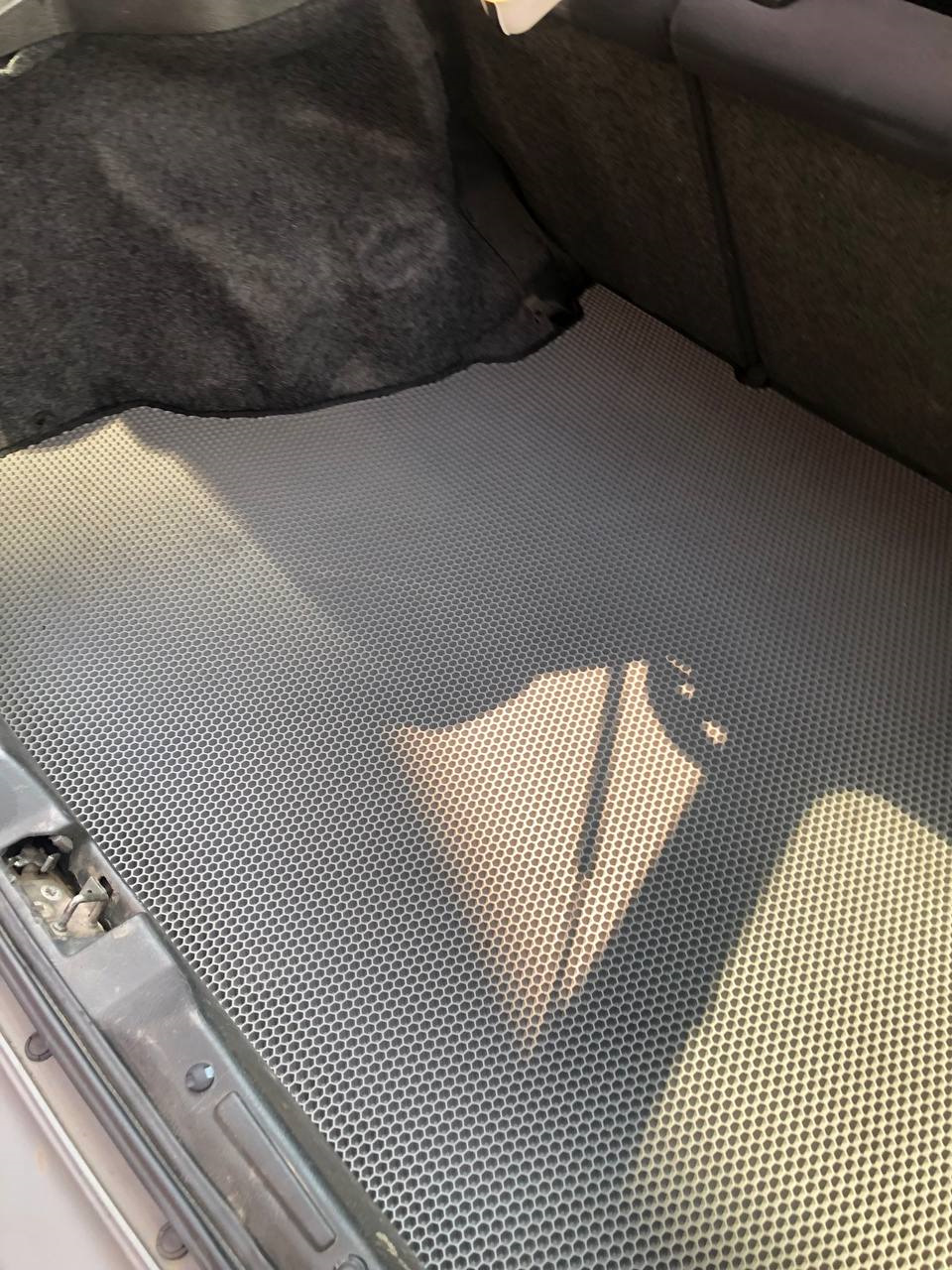 эво коврик в багажник — Honda Civic Fastback (6G), 1,4 л, 1998 года ...