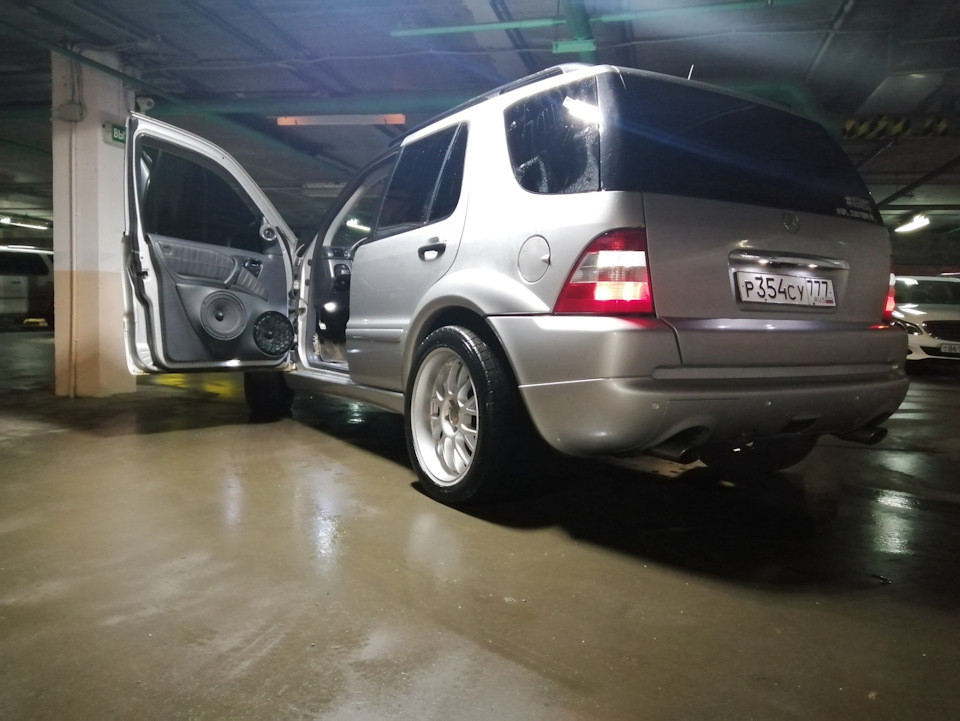 Просто удачный кадр) — Mercedes-Benz ML 55 AMG (W163), 5,5 л, 2002 года ...