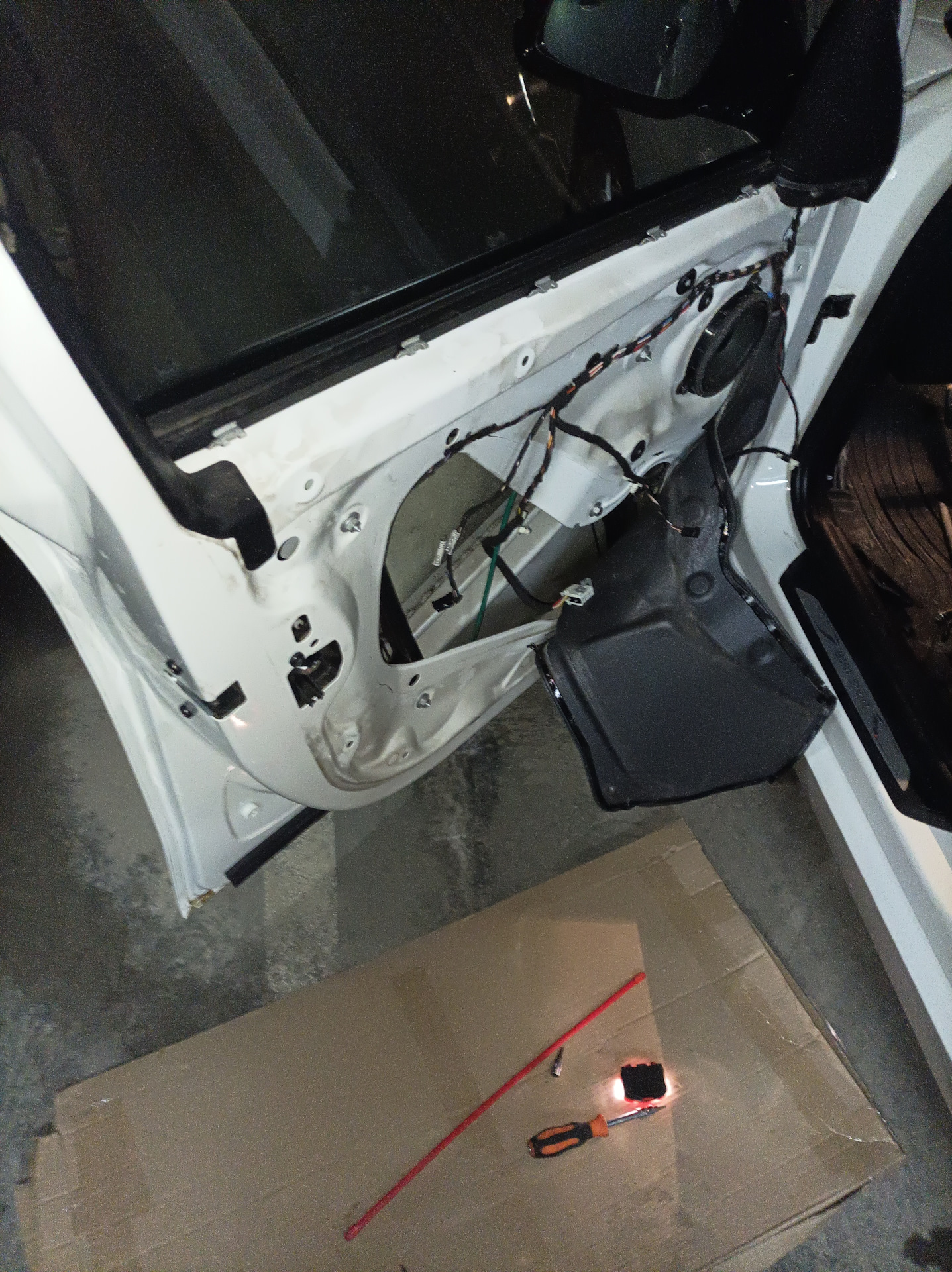 Порвался трос ручки водительской двери — BMW 1 series (F20), 1,6 л ...