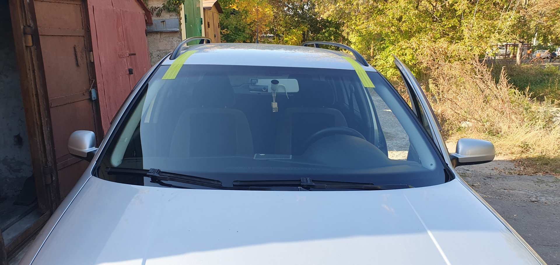 Минус ещё одна родная деталь. Замена лобового стекла. — Volkswagen Golf ...