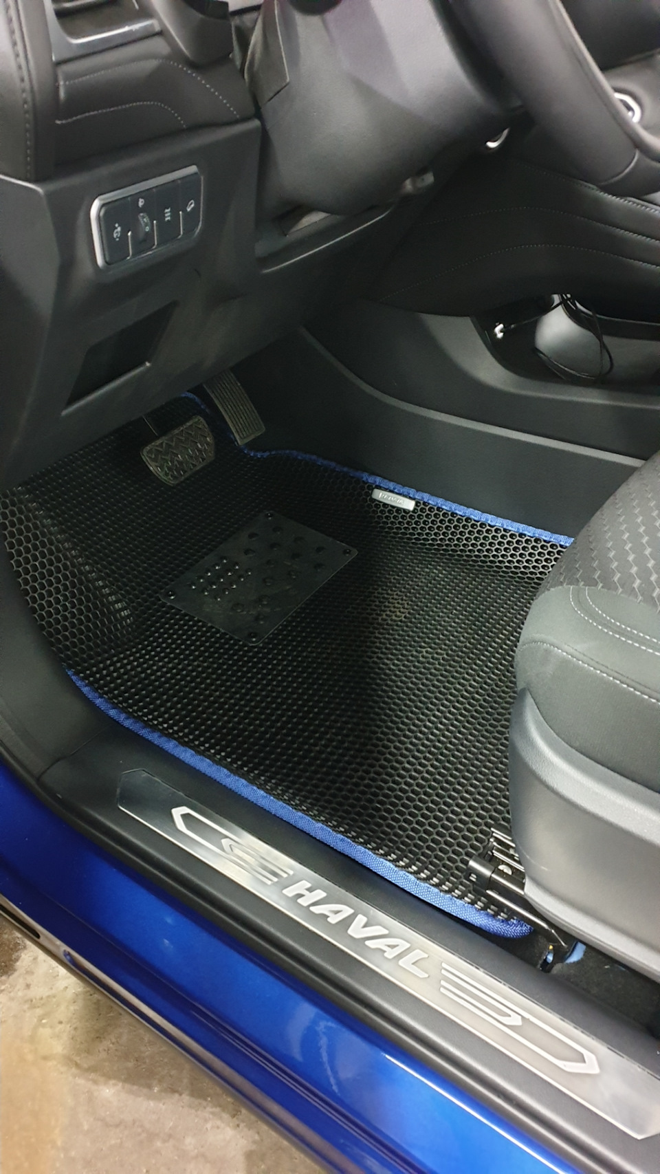 Коврики EVO 3D — Haval F7 (1G), 1,5 л, 2019 года | аксессуары | DRIVE2