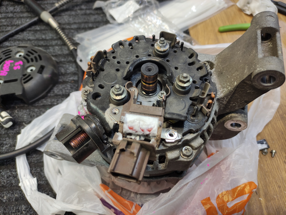 Генератор на 150а — Ford Focus Sedan II, 1,8 л, 2008 года | электроника ...