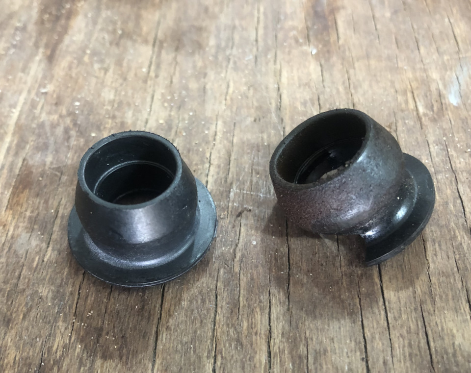 Маленькие радости — клапан PCV, крышка бачка — Mitsubishi Pajero (4G ...