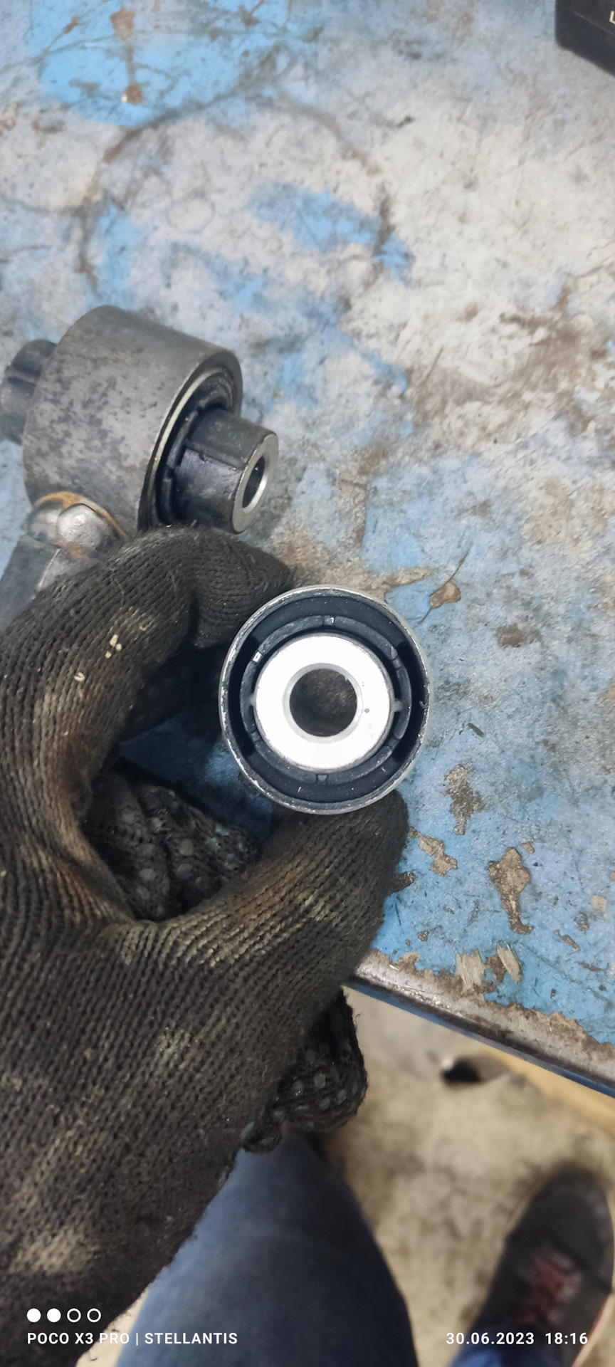 2991701 Сайлентблок рычага подвески LEMFORDER | Запчасти на DRIVE2