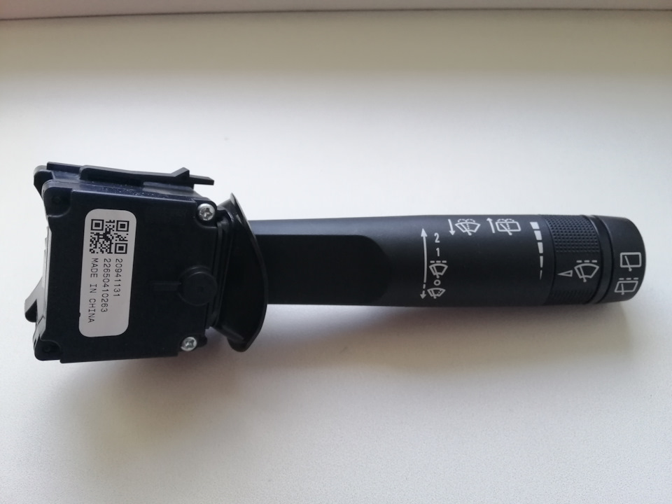 Резиновые заглушки в салон и покрытие антигравием задних арок. — Toyota ...