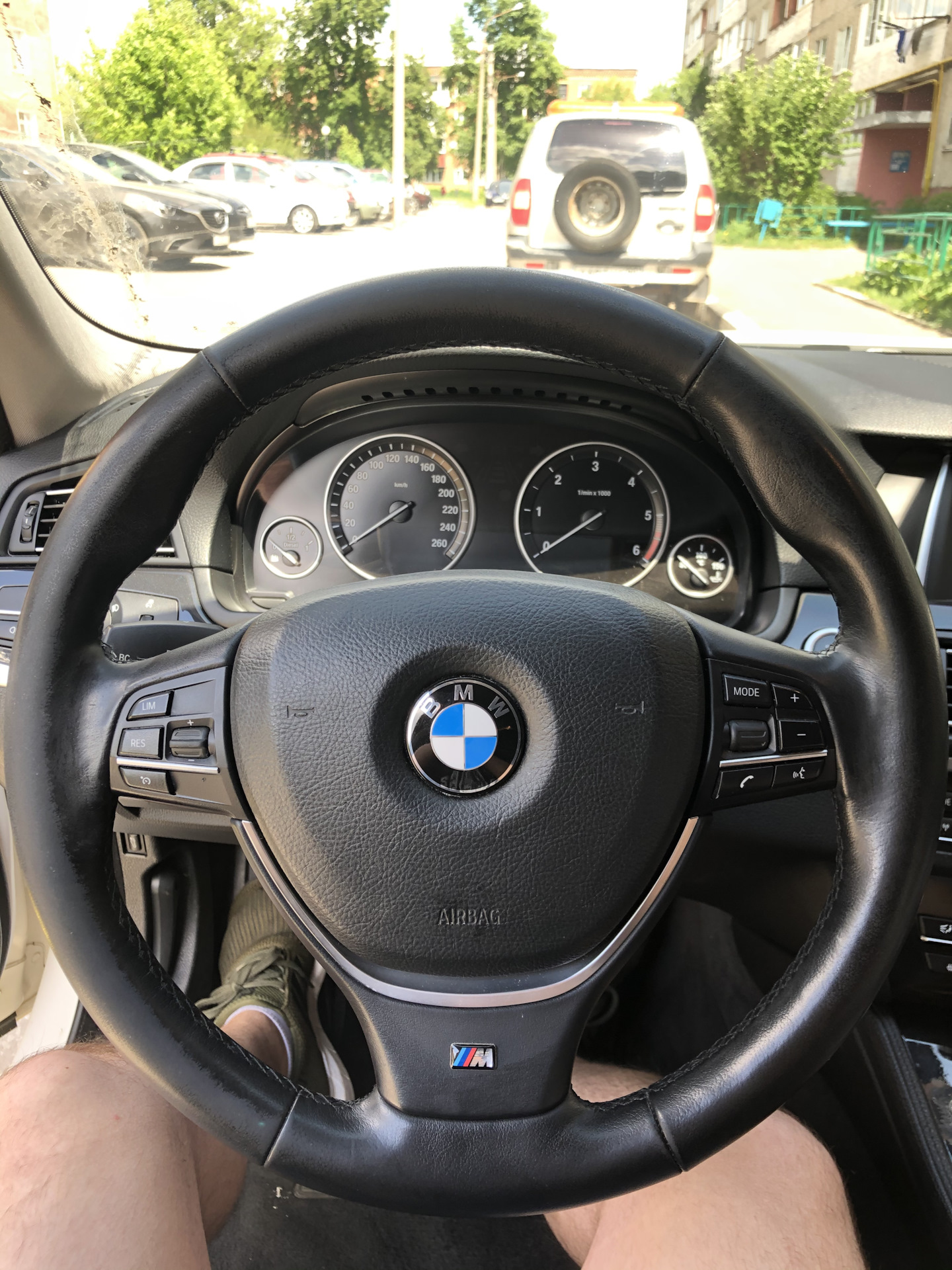Почистил руль) — BMW 5 series (F10), 2 л., 2014 года | своими руками ...