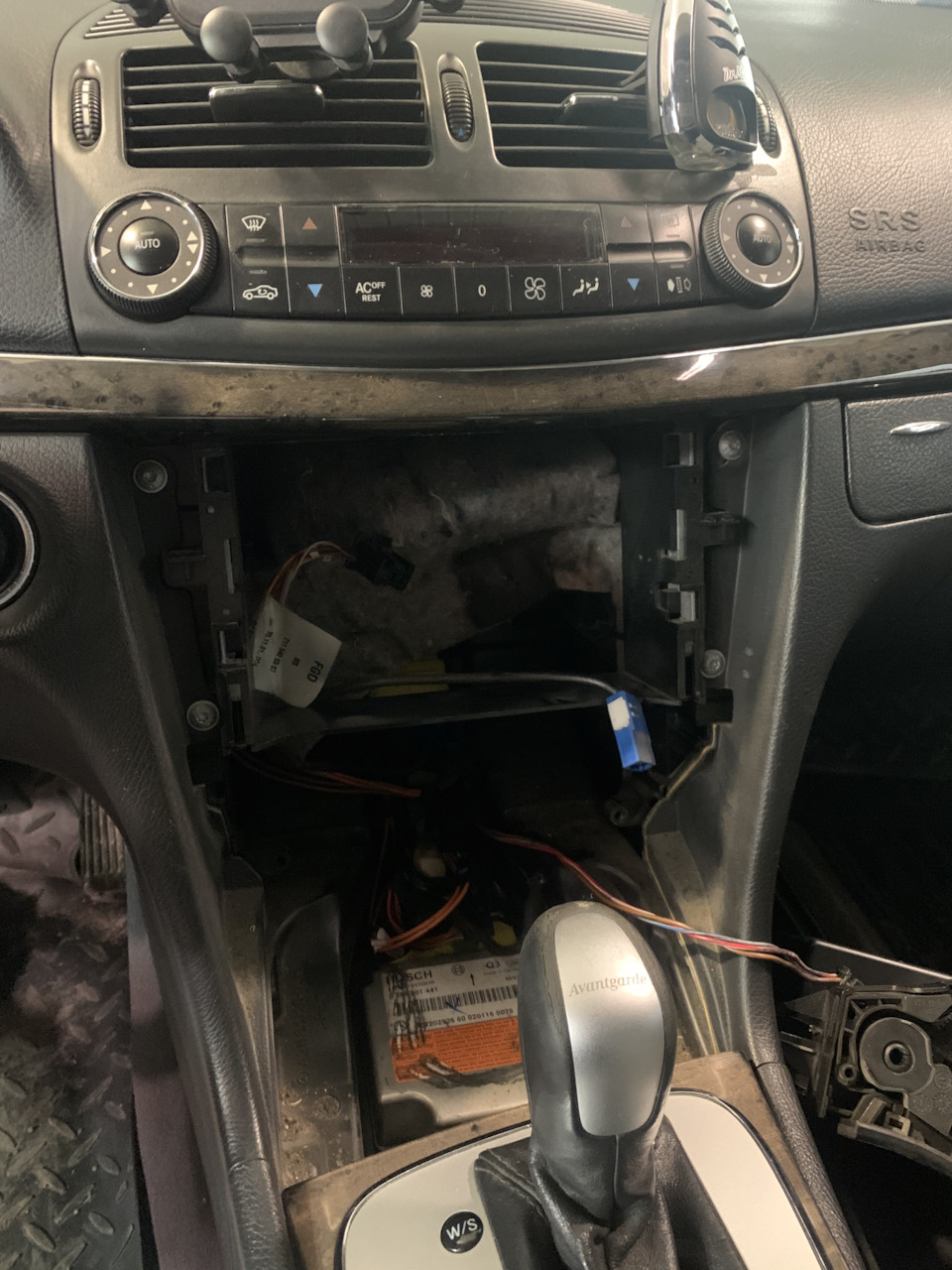 Установка AUX — Mercedes-Benz E-Class (W211), 3,2 л, 2002 года ...