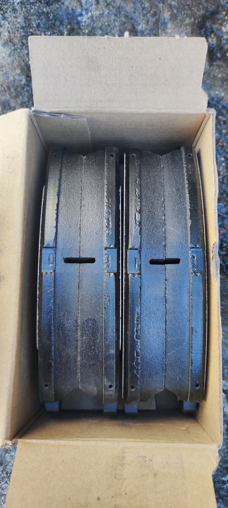 Замена передних колодок — KIA Cerato (3G), 2 л, 2017 года | расходники ...