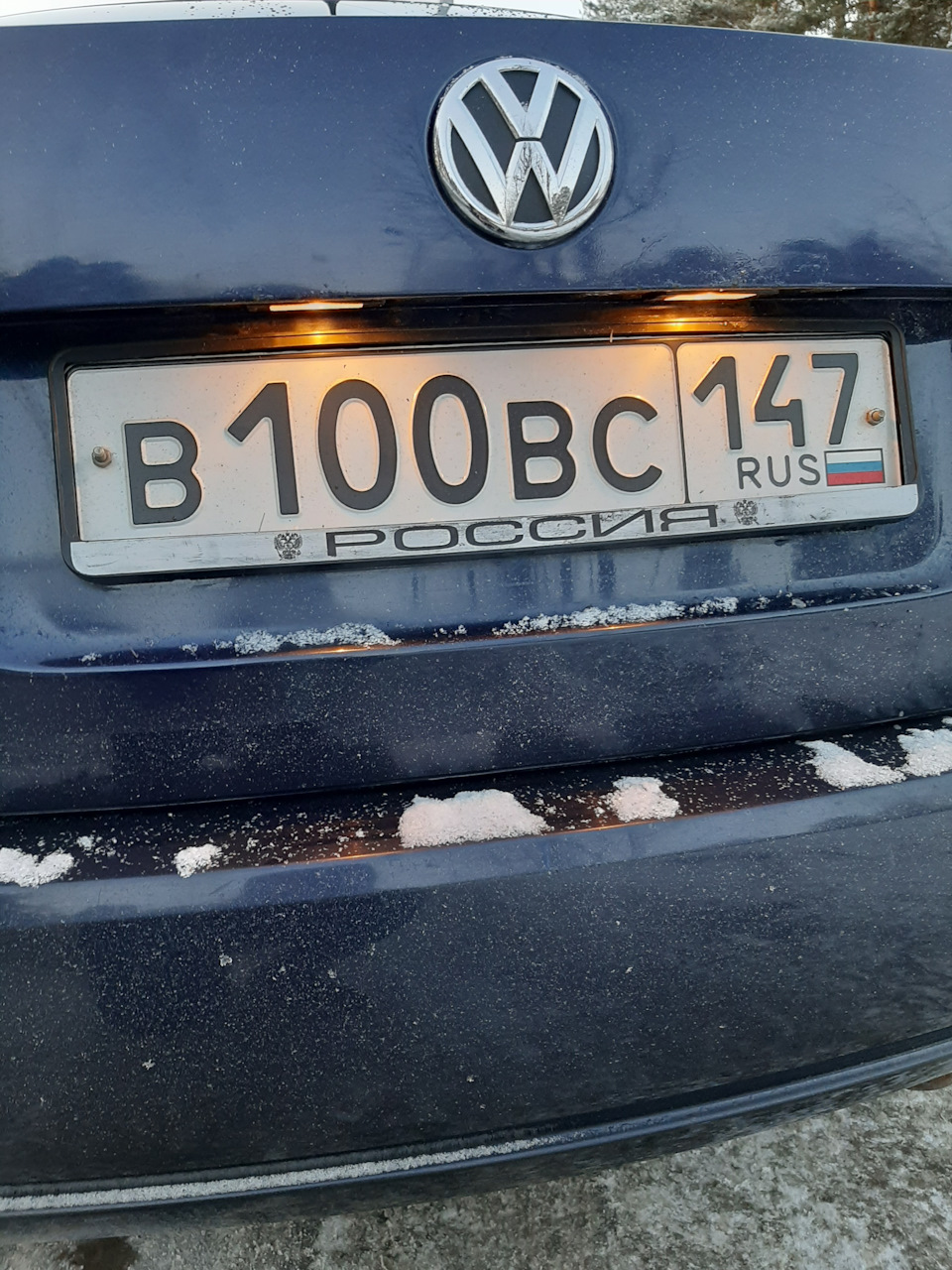 Подсветка номерного знака. — Volkswagen Polo Sedan, 1,6 л, 2010 года ...