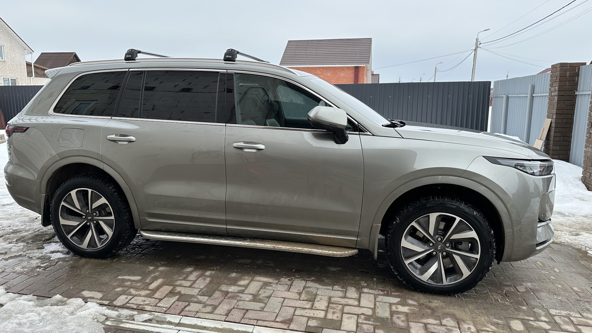 Li Auto One 1.2 гибридный (Plug-in) 2022 | Копейка на DRIVE2