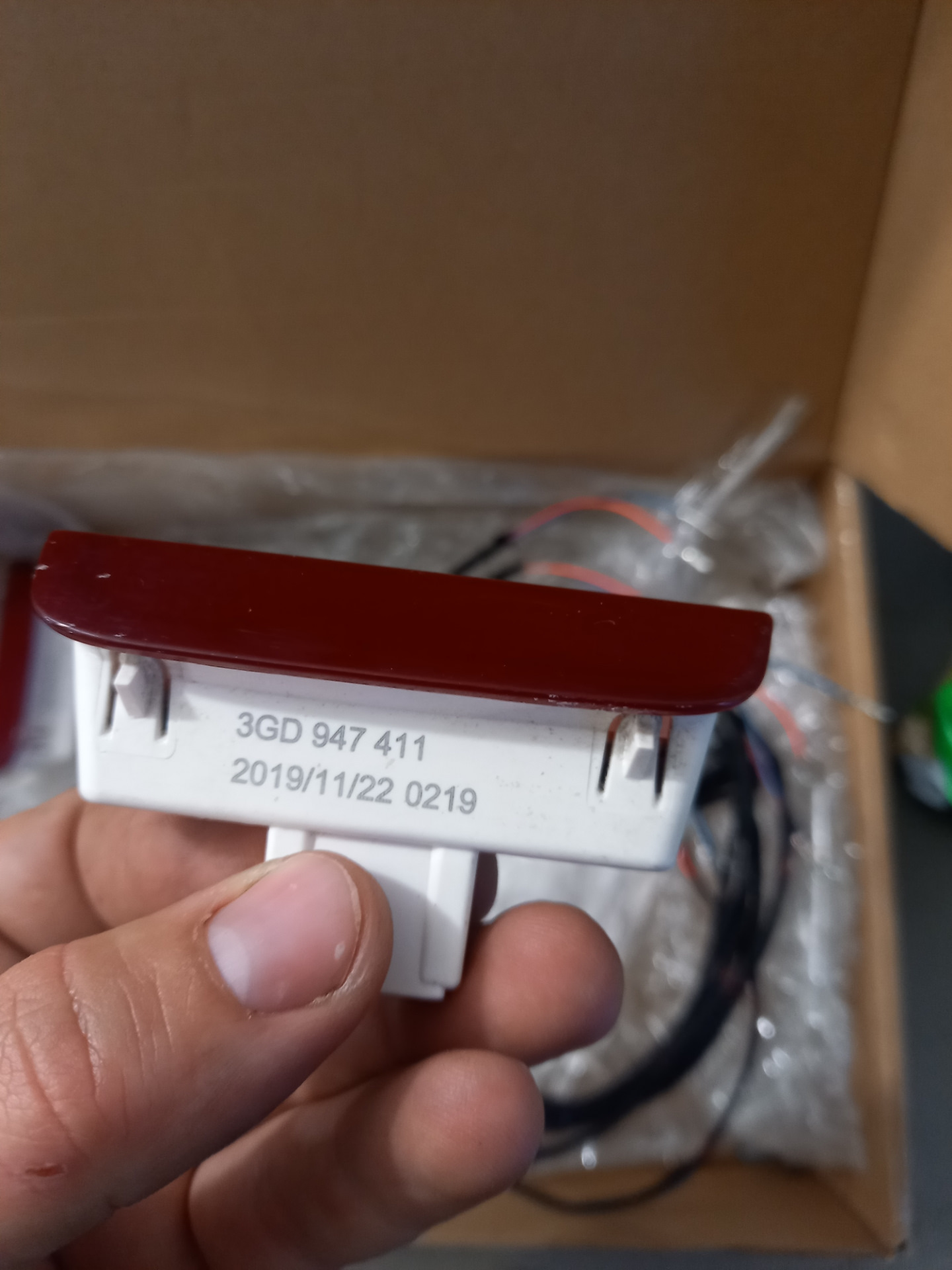 Подсветка околодверного пространства и пространства ног задних ...