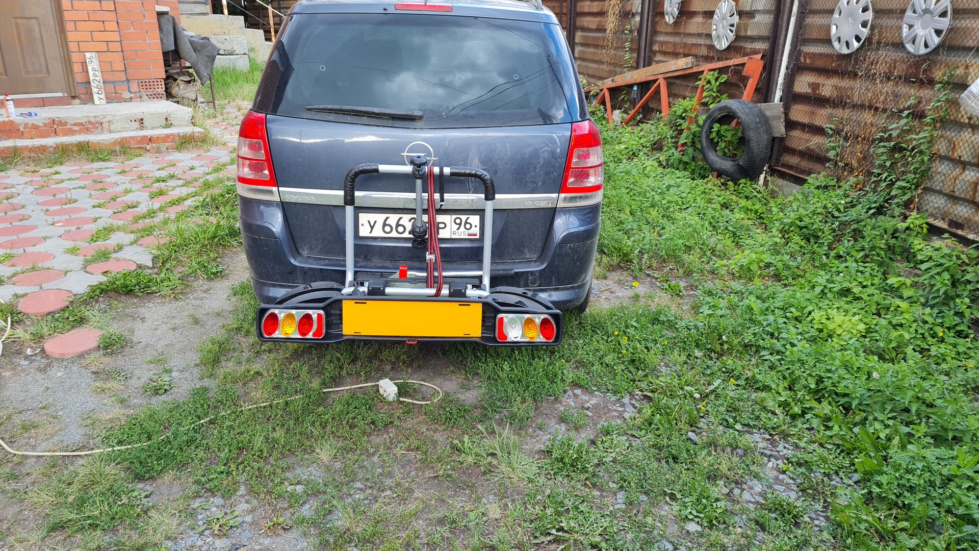 Велобагажник PERUZZO BOLOGNA, на фаркоп. — Opel Zafira B, 1,9 л, 2009 ...