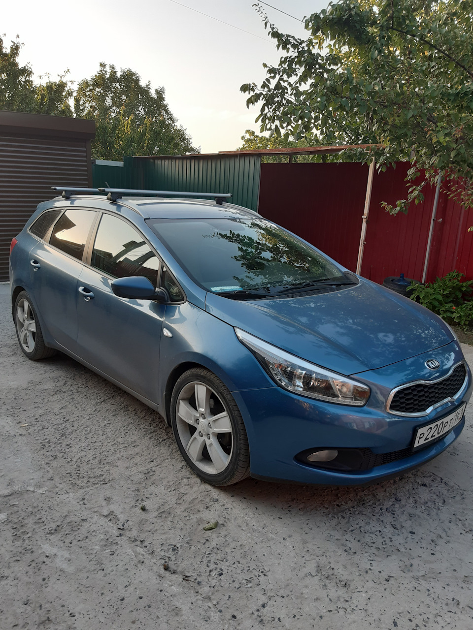 Поставил рога на крышу))) — KIA Ceed SW (2G), 1,6 л, 2013 года | тюнинг ...