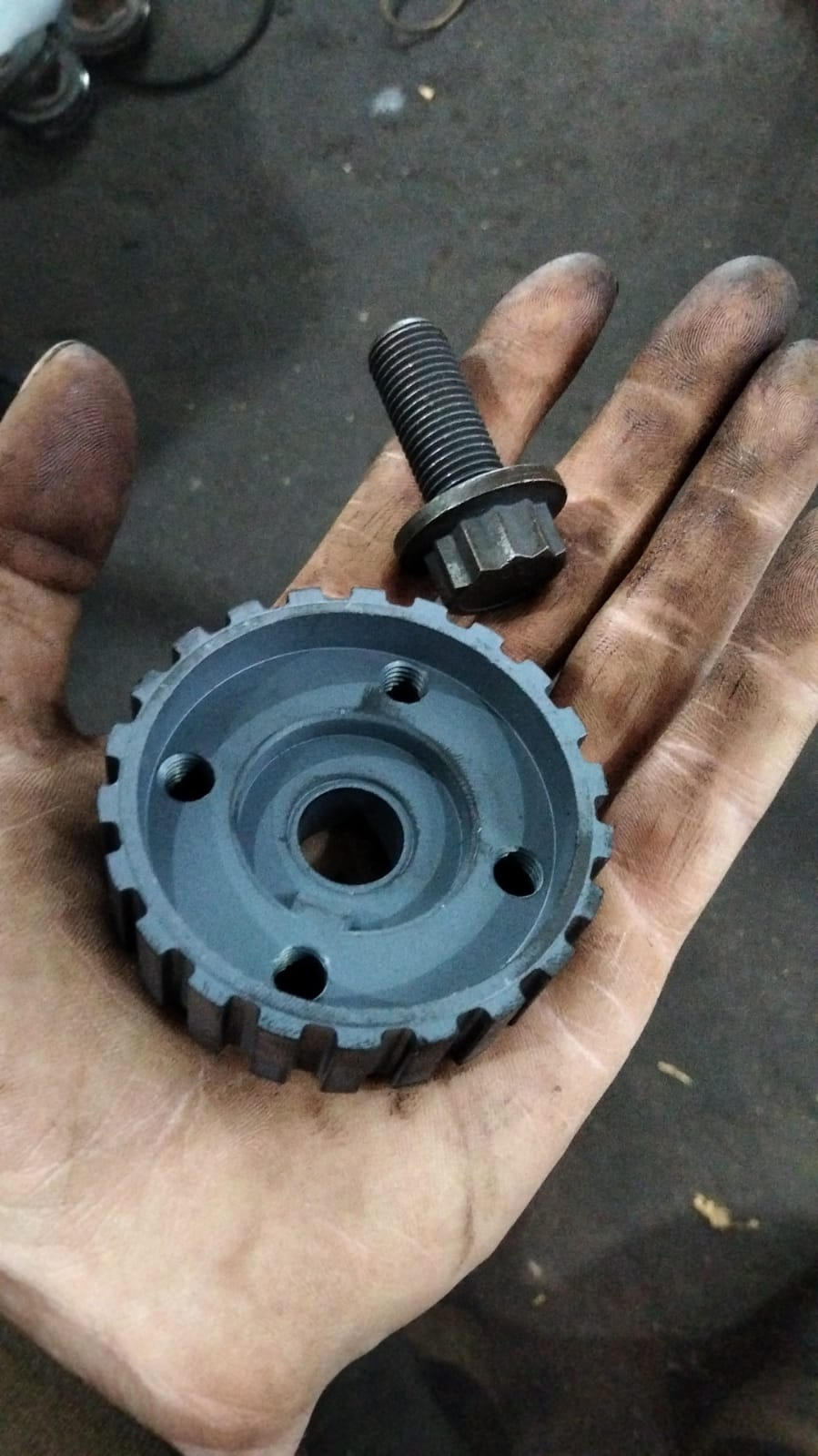 Внеплановая замена грм и шкива коленвала — Audi 80 (B4), 2 л, 1993 года ...