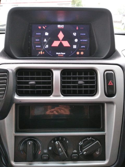MR572584 Накладка Mitsubishi | Запчасти на DRIVE2