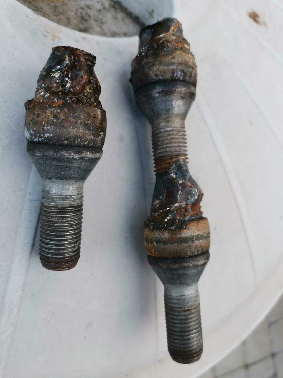 Защитный состав для кожи L1 Leather Guard от Gtechniq — Детейлинг ...