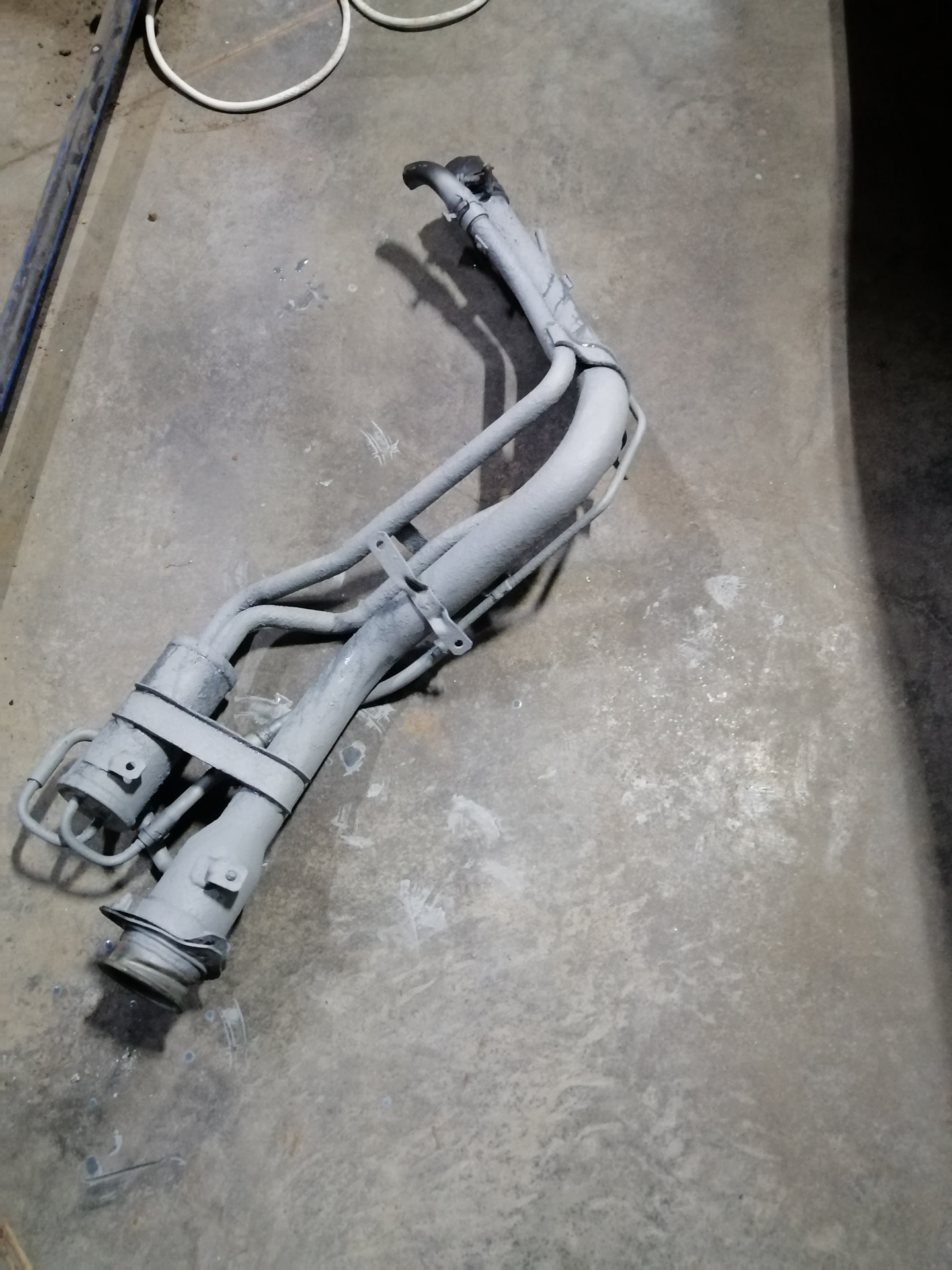 Топливная горловина — Chrysler Sebring Coupe (2G), 2,4 л, 2003 года ...