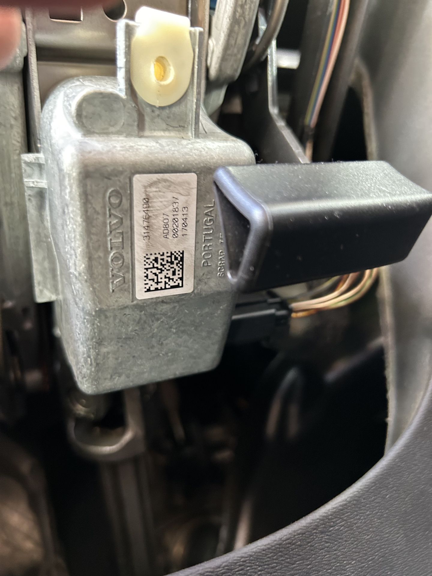 Поломка блокиратора руля В 102649 — Volvo V90 Cross Country, 2 л, 2017 ...