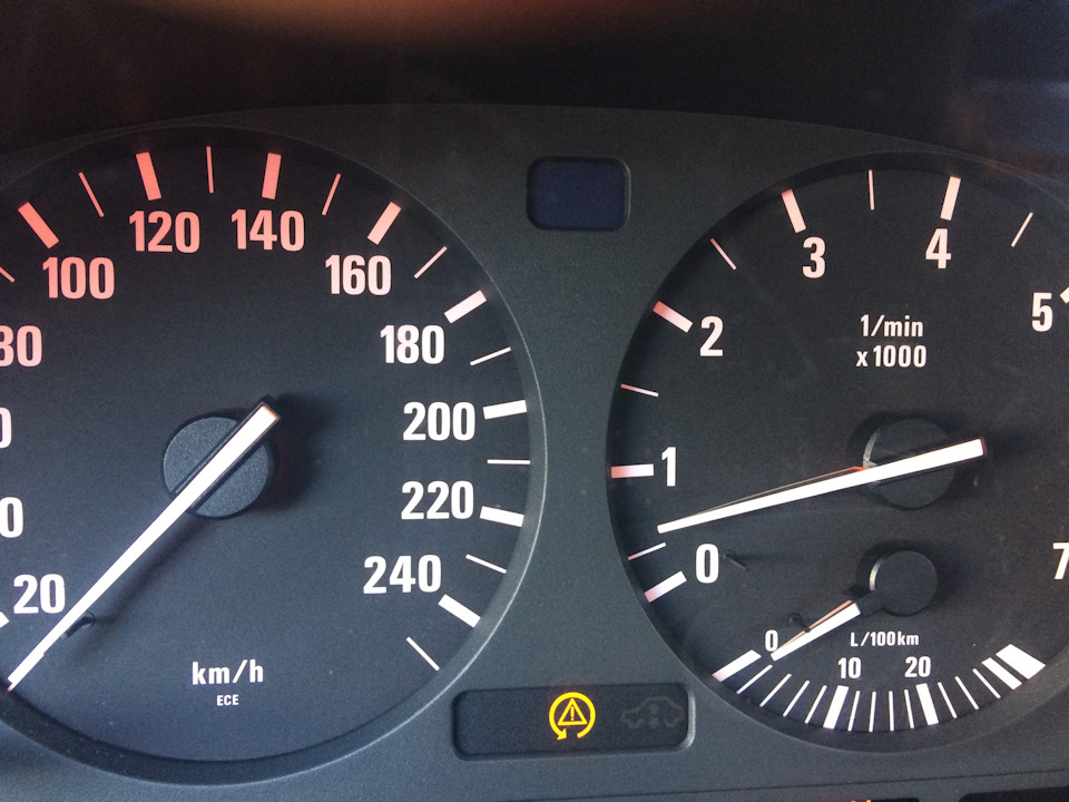 Тросик капота, тросик анти букса. — BMW 5 series (E39), 2,5 л, 1996 ...