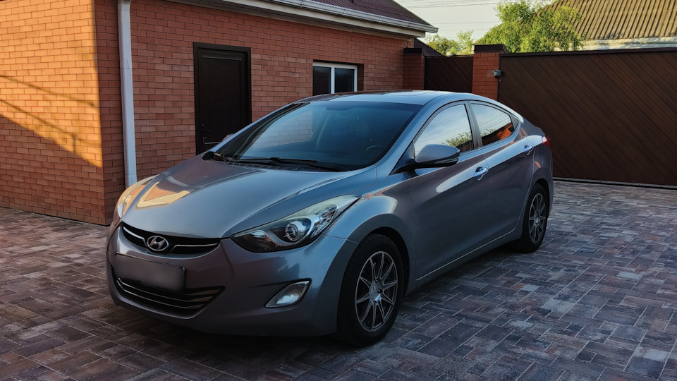 Hyundai Avante (5G) 1.6 бензиновый 2012 | на DRIVE2