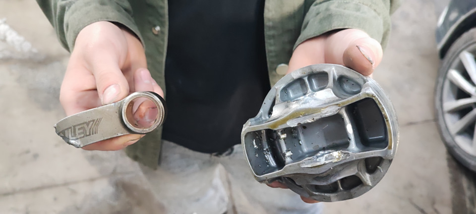 Проблема которой год — Volkswagen Passat B7, 1,8 л, 2014 года | своими ...