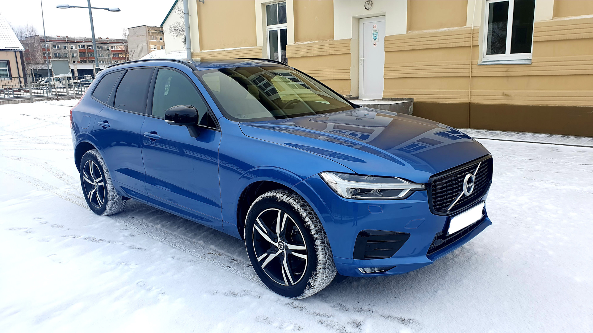 Volvo XC60 (2G) 2.0 дизельный 2020 | Bursting BLUE на DRIVE2