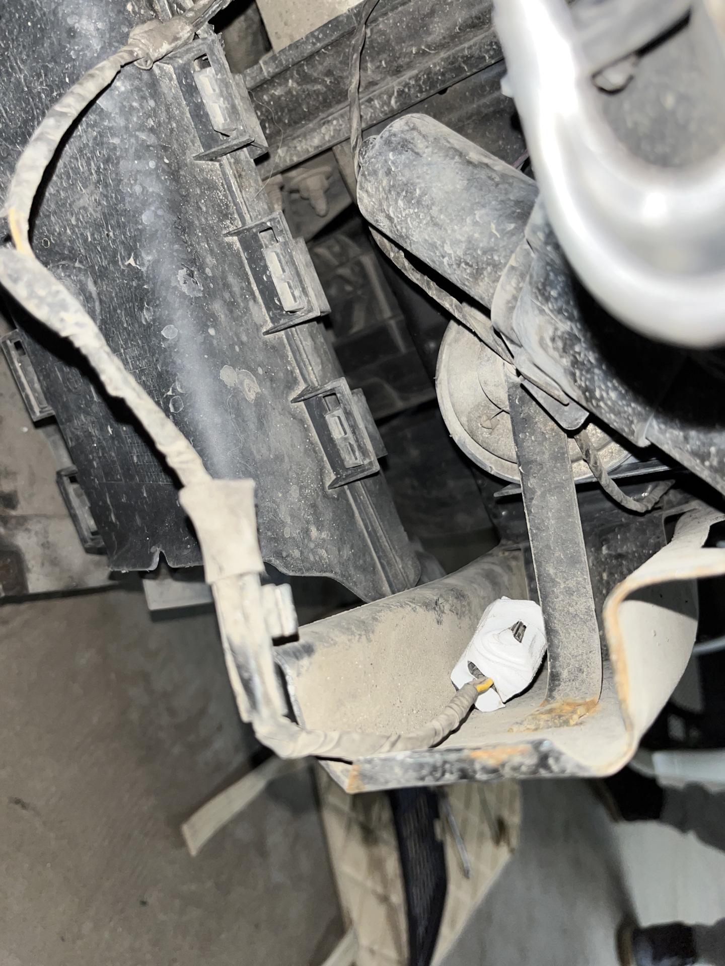 Установка переднего мтех бампера. Часть 1 — BMW 3 series (E90), 2,5 л ...