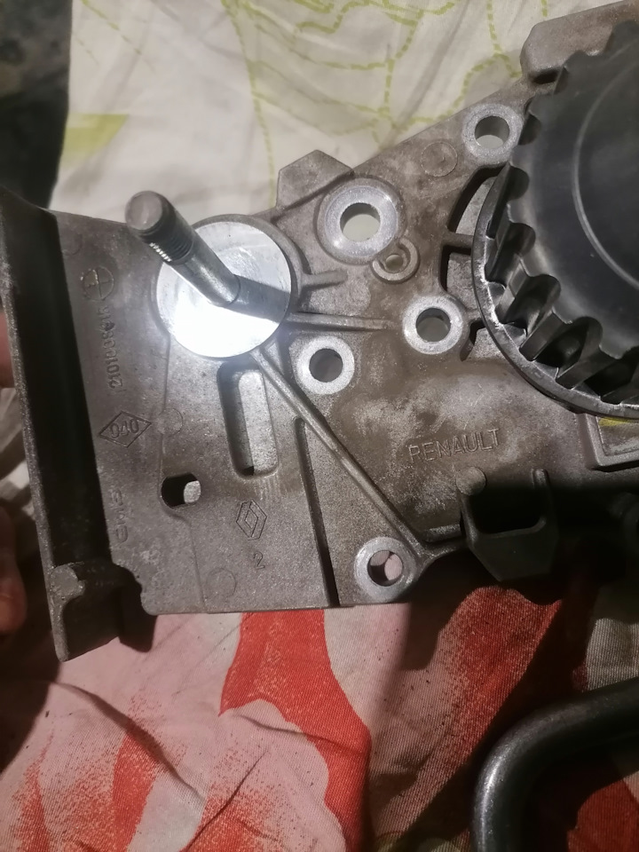 Помпа K4m, K7M на Nissan Almera V (G11/15), Renault Logan (2G), Renault ...