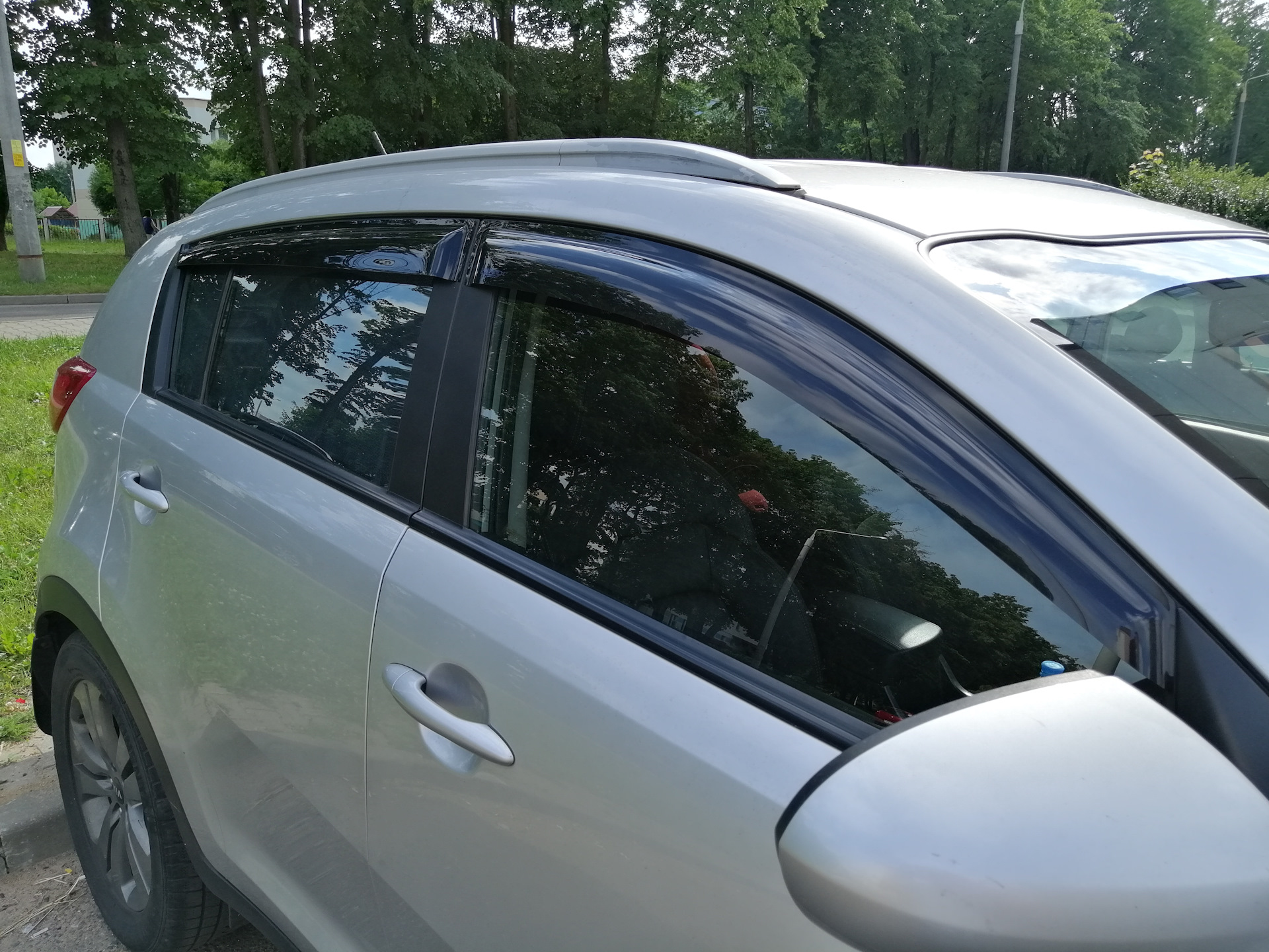 Ветровики AIREX на стекла! — KIA Sportage (3G), 2 л, 2010 года ...