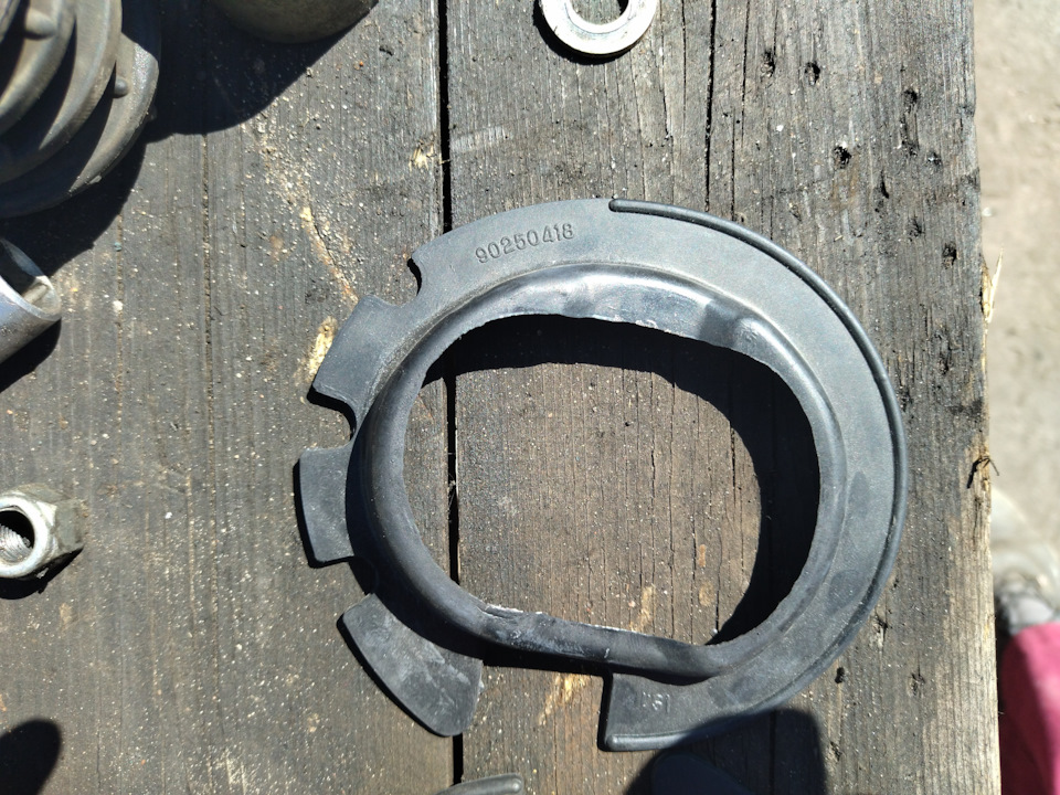 90250418 Проставка/прокладка передней пружины нижняя (оригинал) DAEWOO ...