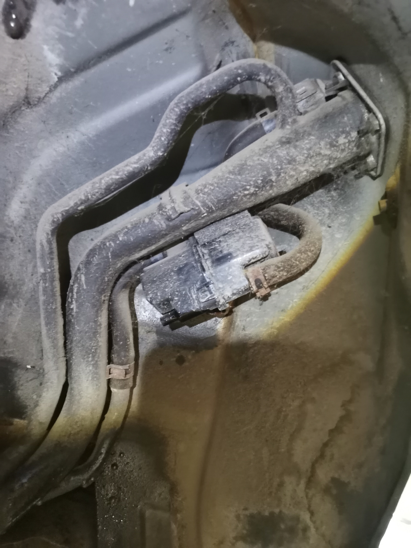 фильтр вентиляции бака+ колодки перед, зад — Hyundai Grandeur (TG), 2,7 ...