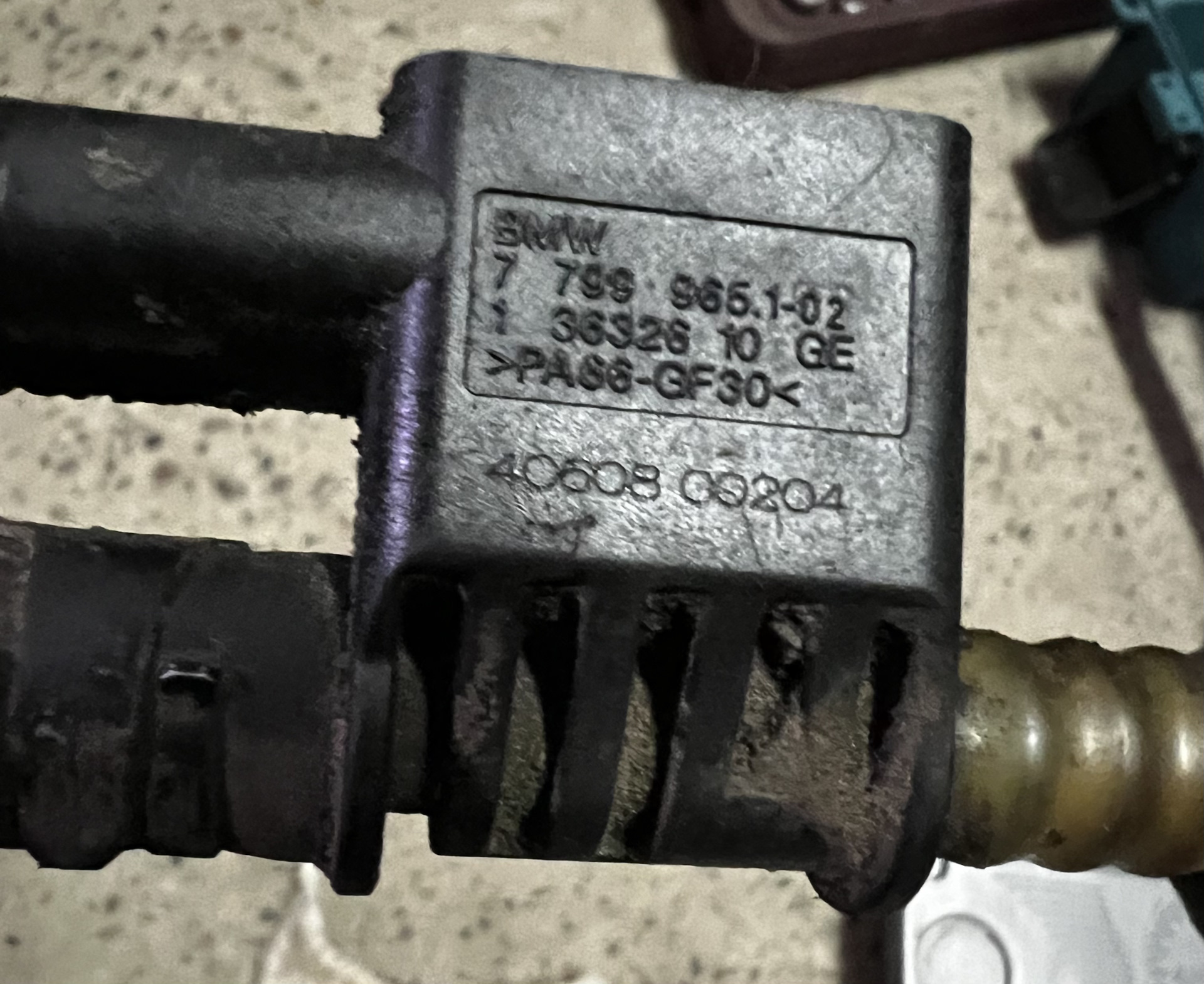 Замена «Подводящего топливопровода» — BMW X5 (E70), 3 л, 2010 года ...