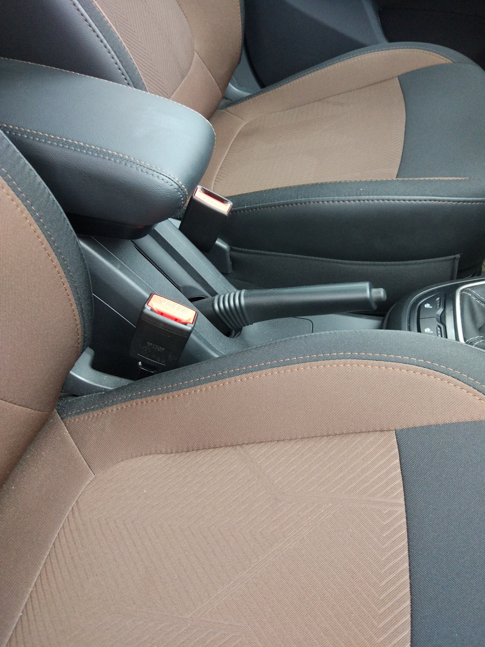 Замки ремней безопасности — Lada Vesta SW, 1,6 л, 2019 года ...