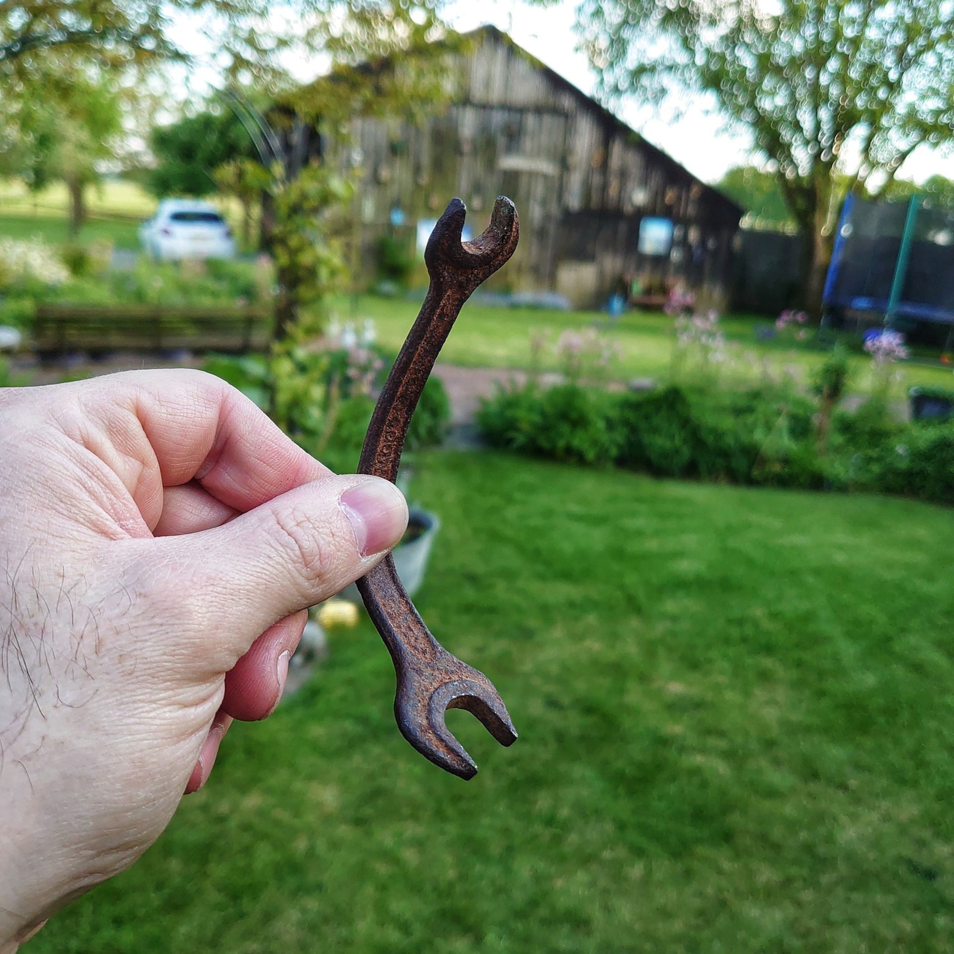 Retrofitting the Soundaktor/ Structure born noise generator. — SEAT ...