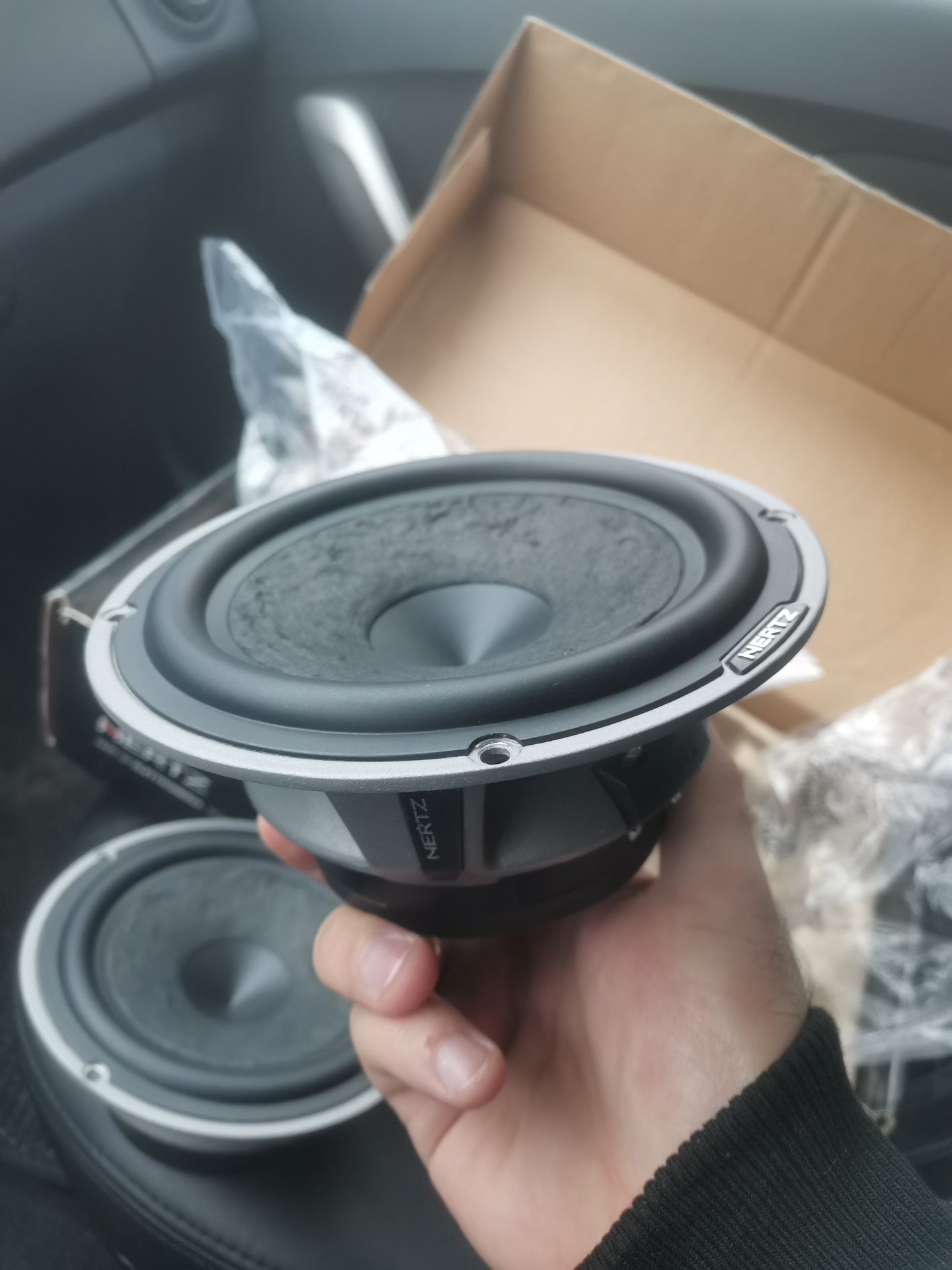 HERTZ HV 165L — Renault Logan (2G), 1,6 л, 2020 года | автозвук | DRIVE2