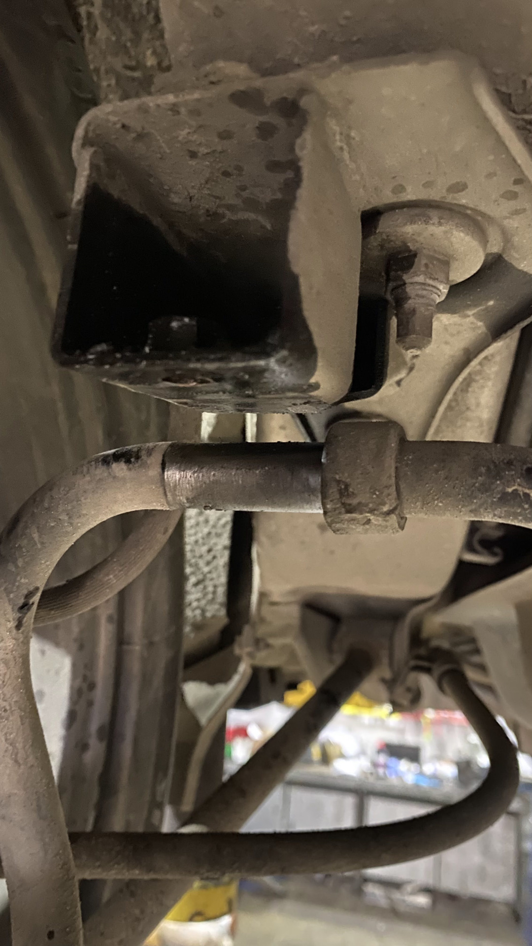 Втулки заднего стабилизатора — Toyota Camry (XV40), 3,5 л, 2011 года ...