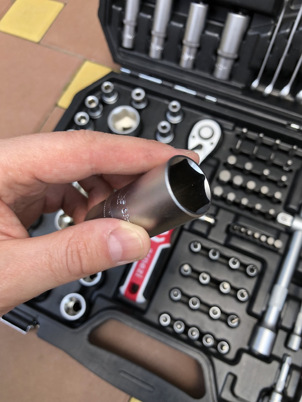 Один из лучших подарков! Набор инструментов ARNEZI R0900130. — Lexus CT 200h, 1,8 л, 2011 года ...