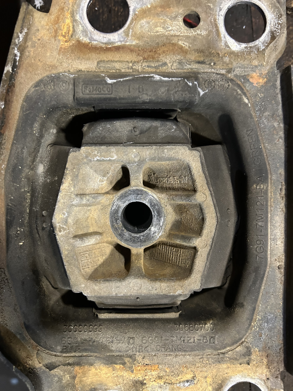 30680700 ПОДВЕСКА, ДВИГАТЕЛЬ Volvo | Запчасти на DRIVE2