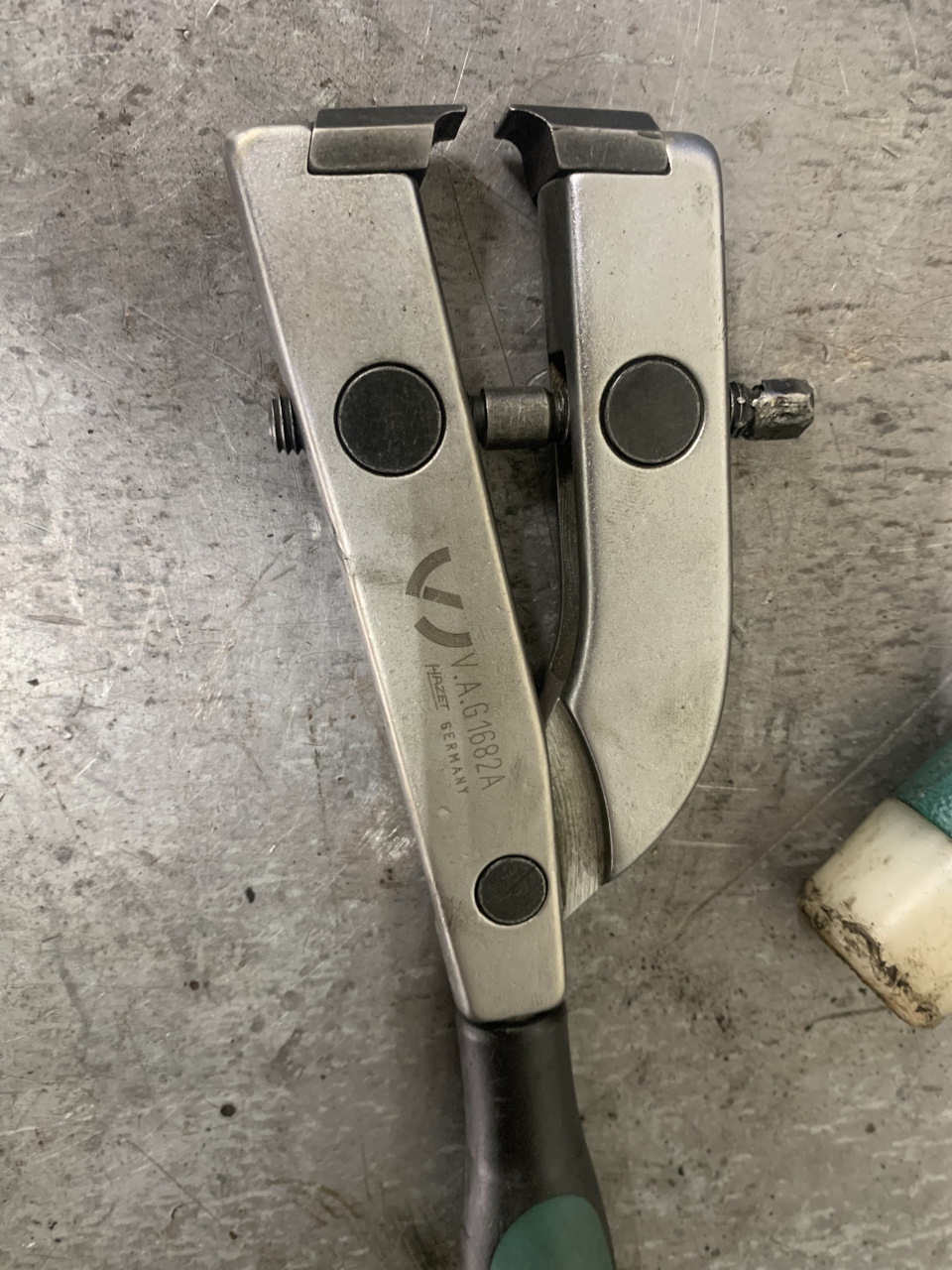 VAG1682A Прибор для сервиса VAG | Запчасти на DRIVE2