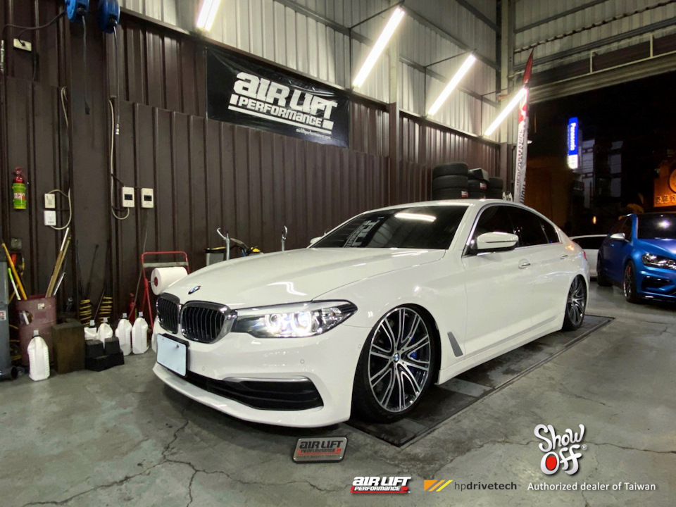 Первая в России G30 на пневме. Предисловие — BMW 5 series (G30), 3 л ...