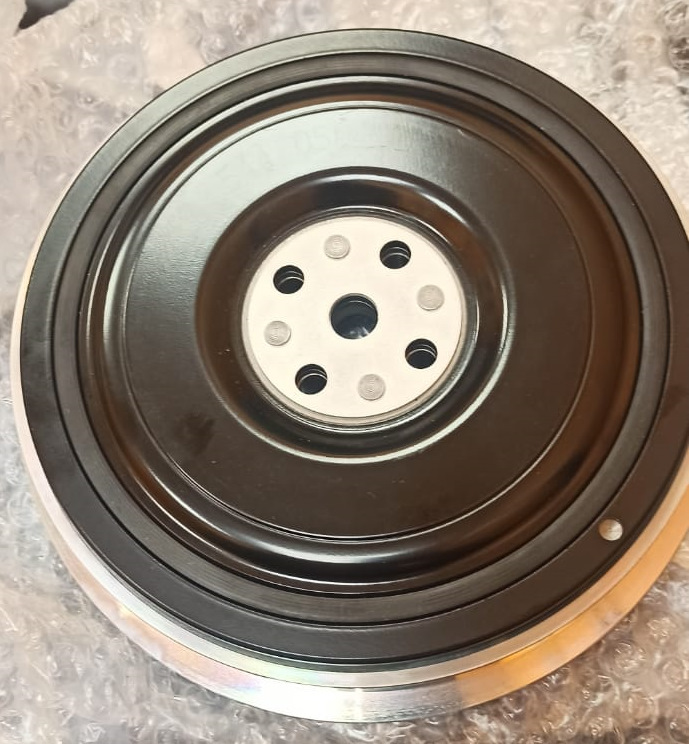 Замена шкива коленвала — Volvo XC60 (2G), 2 л, 2019 года | визит на ...